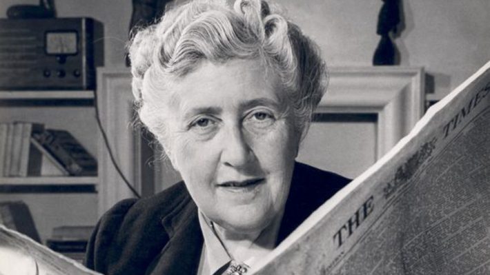 Agatha Christie • SonoSoloLibri